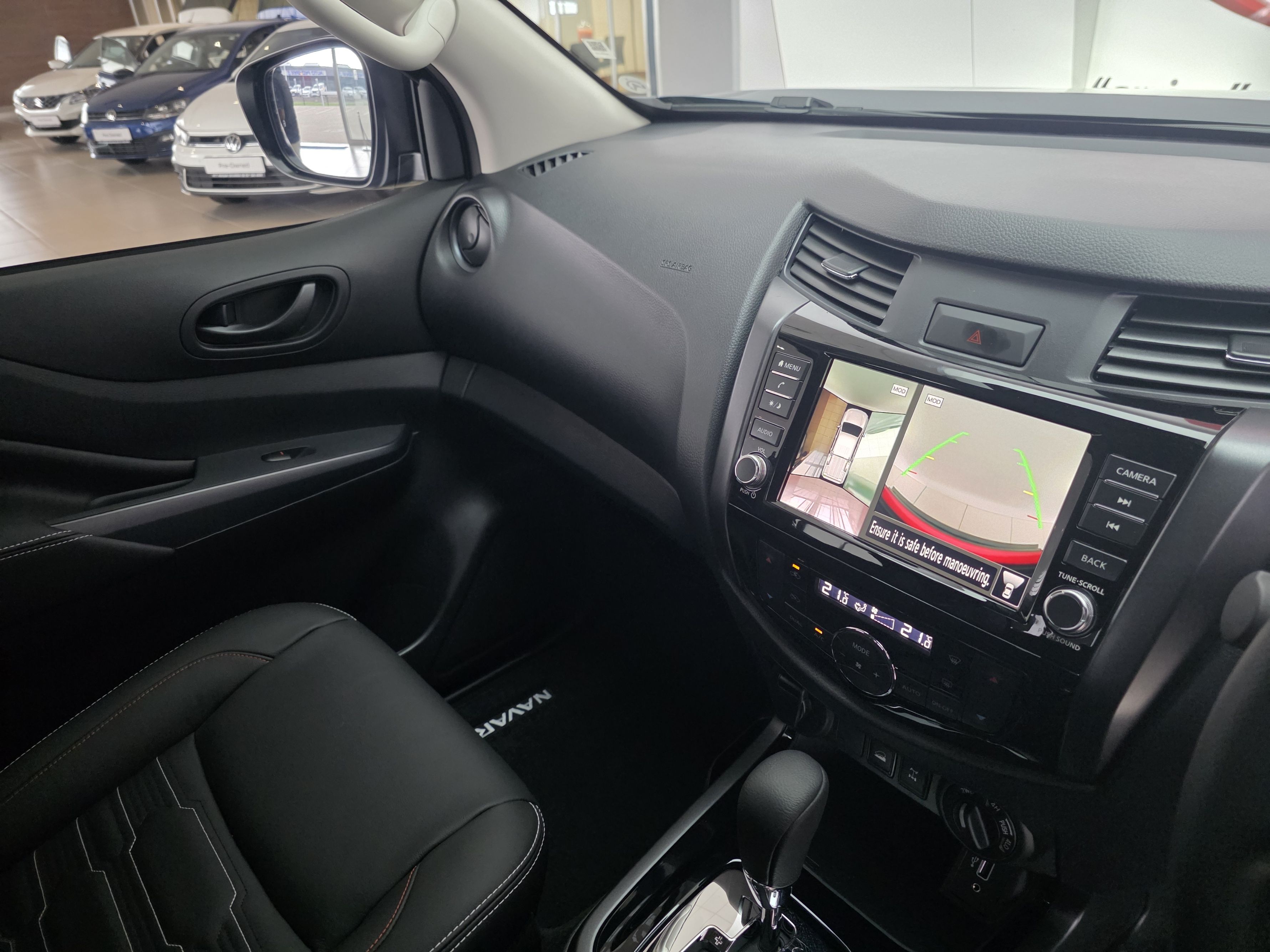 Nissan Navara 2.5 DDTi Pro-4X Double Cab Auto 4x4 for sale in ...