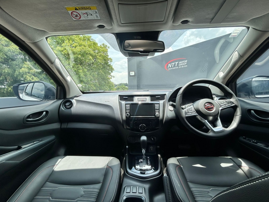 Nissan Navara 2.5 DDTi Pro-4X Double Cab Auto 4x4 for sale in Gauteng ...