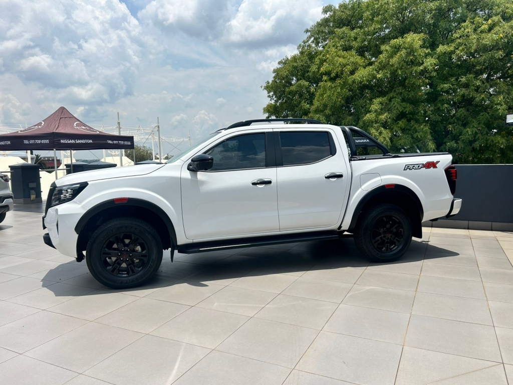 Nissan Navara 2.5 DDTi Pro-4X Double Cab Auto 4x4 for sale in Gauteng ...